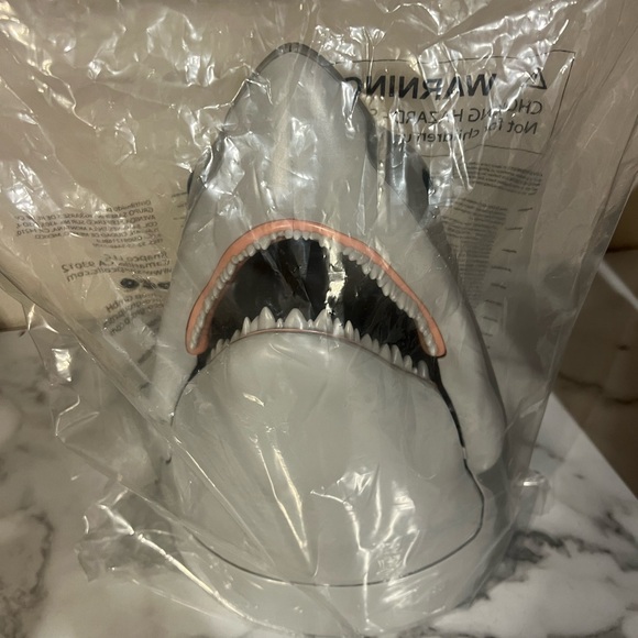 AMC | Dining | Jaws 5th Anniversary Popcorn Bucket Amc Exclusive New ...